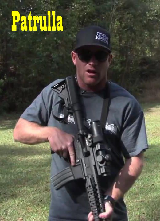 ¡Corriendo fusil en mano! ¿Boca de fuego arriba o abajo? Por Kyle ...