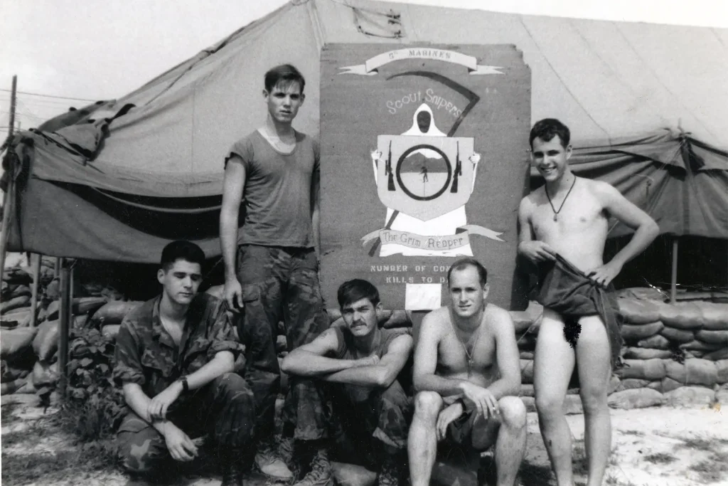 Chuck Mawhinnery, el sniper más letal de la Historia de la Infantería ...