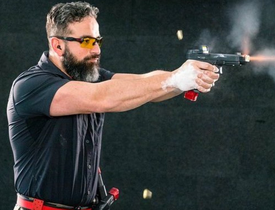 Podcast: hablamos con Chris Urrutia, instructor de tiro a tiempo ...